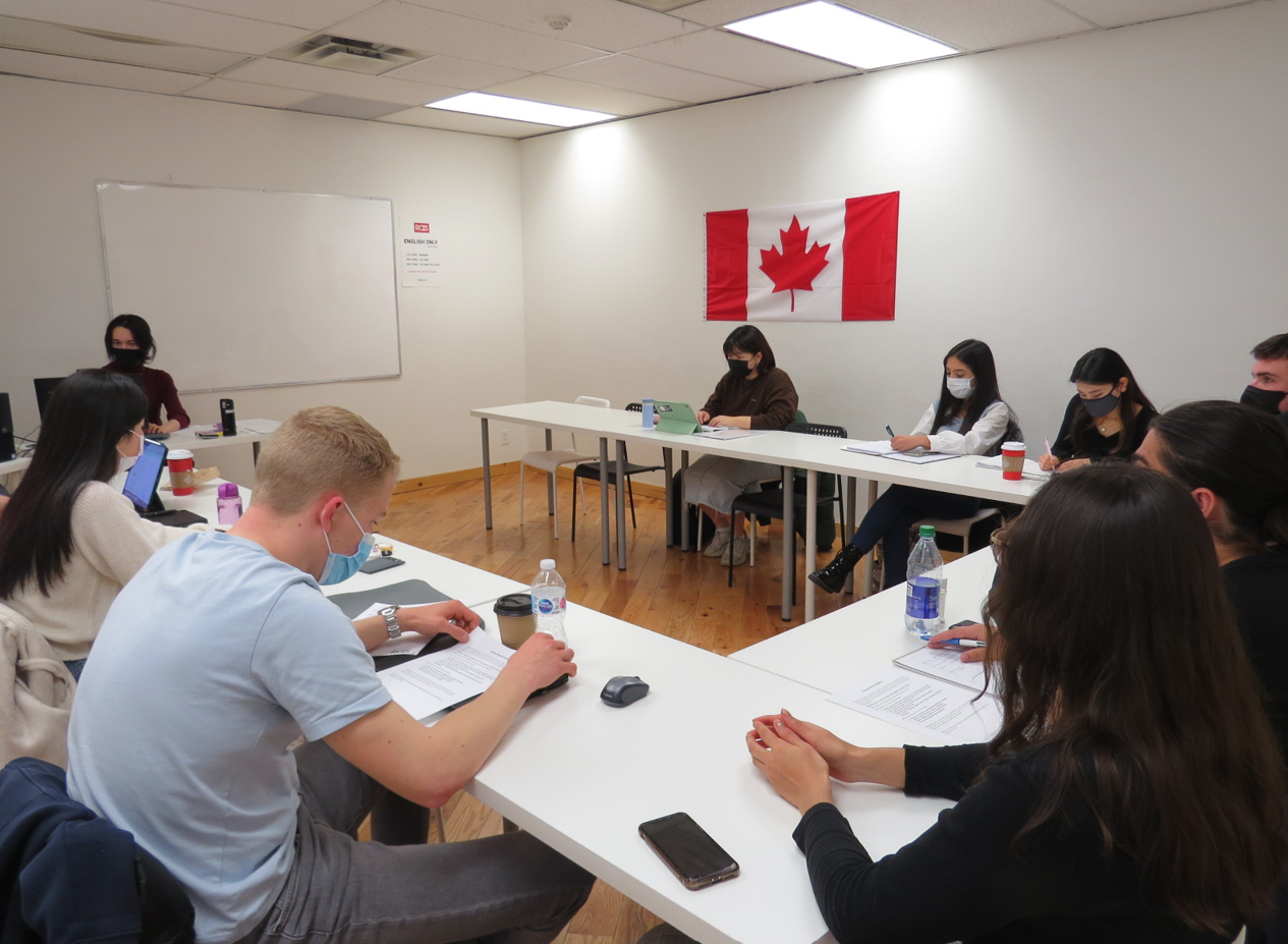 Royal Canadian Institute of International Studies ロイヤル・カナディアン・インスティテュート ...